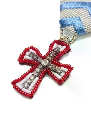 Undercover Beaded-cross Chevron-ribbon Medal Brooch - Blue