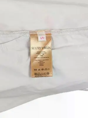 SULTRY VIRGIN Button Fastening Capri Shorts