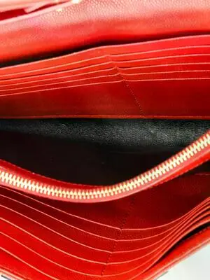 Saint Laurent Classic Monogram Wallet On Chain - Red