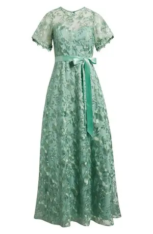 TAHARI ASL Floral Embroidery Short Sleeve Gown