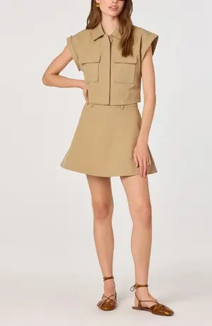 Astr The Label Cairn Placket Button-up Crop Top