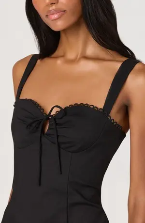 Astr The Label Raziela Scalloped Trim Pencil Dress