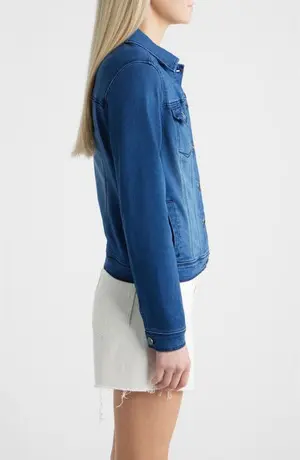 1822 Denim Stretch Denim Trucker Jacket