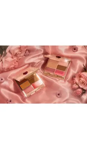 Charlotte Tilbury Love At First Swipe Face Palette - Medium Deep