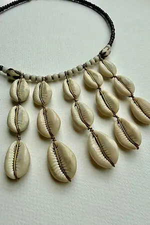 WAX PLANT Cowrie Shell Collar Necklace