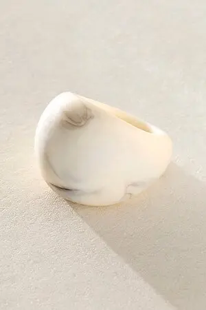 Free People Hudson Dome Ring - Ivory