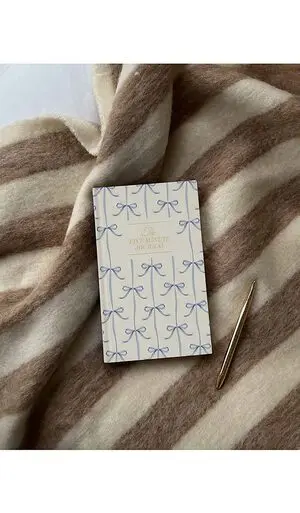 INTELLIGENT CHANGE Five Minute Journal Bow