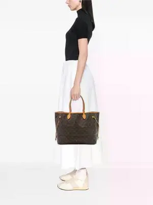 LOUIS VUITTON 2011 Monogram Neverfull Gm Tote Bag