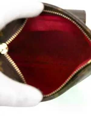 LOUIS VUITTON 2009 Monogram Partition Clutch