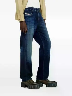 DIESEL® Joggjeans D-veekley Regular Waist Straight Leg