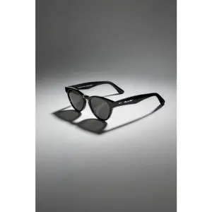 CLASSICHARMS No. 01 Noir Round Frame Sunglasses