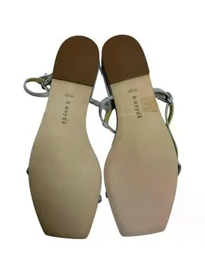 AeydĒ Ella Toe-post Sandals - Grey