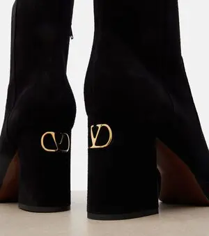 Valentino Garavani Fawcette Vlogo Suede Ankle Boots - Black