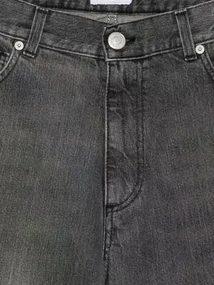 FAMILY FIRST Tapered Jeans