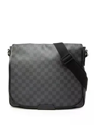 LOUIS VUITTON 2010 Damier Graphite Daniel Mm Crossbody Bag