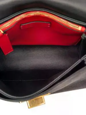 Valentino Garavani Small Colorblock Calfskin Vring Shoulder Bag - Red