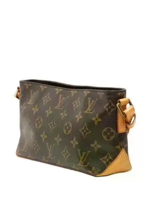 LOUIS VUITTON 2002 Monogram Trotteur Crossbody Bag