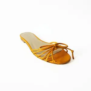 MAILE Macky Flat Sandal