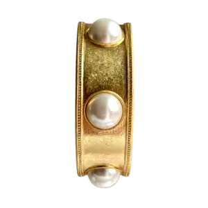 LAURA GRAY Faux Pearl Bangle - Gold