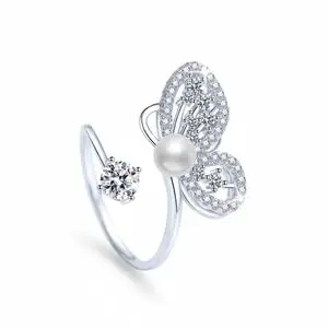 ANGEL BAROCCO Butterfly Pearl Ring - Silver