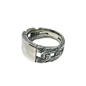 TG-JEWELLERY BY TAMARA GERVASIO Chain And Plate Ring Sterling Silver, Handmade - Black/silver