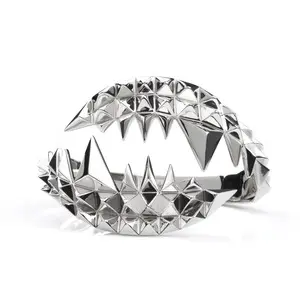 KASUN LONDON Fang Bangle