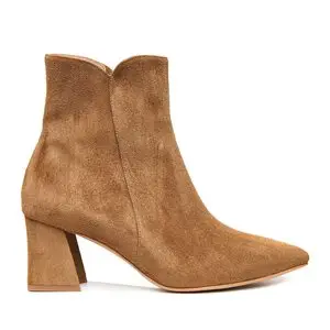 Ginissima Pointed Toe Shoes For Women