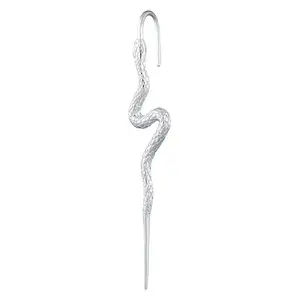 SCREAM PRETTY Snake Ear Climber