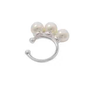 TAMI&TAMI Matias Pearl Ear Cuff