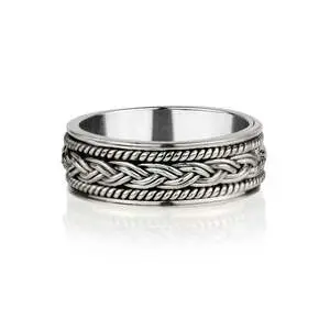 CHARLOTTE'S WEB JEWELLERY Celtic Spinning Ring