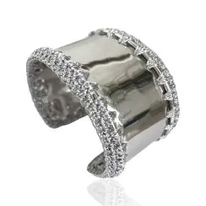 PINAR OZEVLAT Bosea Cuff