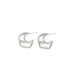 SHABELLA NYC Wave Tube Hoop Earrings - Silver