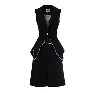 JULIA ALLERT V-neck Peplum Vest With Piping - Black