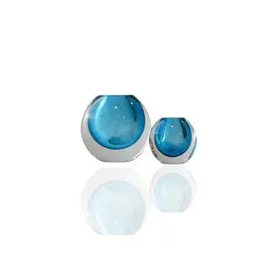 MARLETH Blue / White Set Of Two Murano Colored Glass Sphere Sculpture – Ocean Blue Core - Blue/white