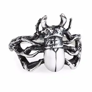 YASMIN EVERLEY JEWELLERY Little Stag Beetle Ring - Silver