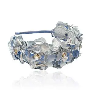 PINAR OZEVLAT Camellia Tiara - Silver