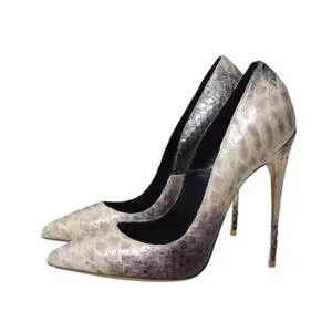 AETHRA SHOES Alis Pointed-toe Stiletto Pumps