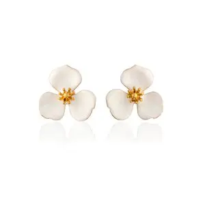 MILOU JEWELRY Bloom Flower Stud Earrings - White