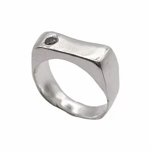 MOCA JEWELLERY Grace Bow Ring - Black/silver