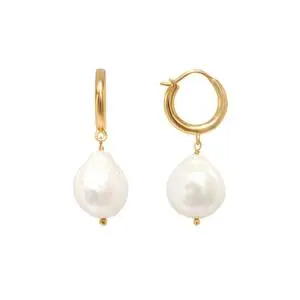 ONNA LONDON Cari Baroque Pearl Huggie Hoop Earrings - Gold
