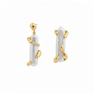 ANGEL BAROCCO Stick Baroque Pearl Earrings - Gold