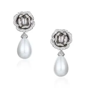 SANTINNI Countess Flower & Pearl Drop Earrings - Silver