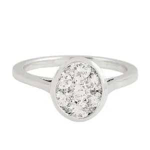 ARTISAN Cluster Diamond Oval Ring In 18k Gold - White