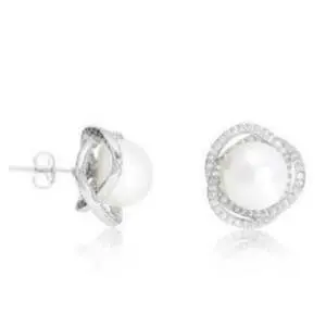PEARLS OF THE ORIENT ONLINE Cultured Freshwater Pearl Stud Earrings With Pave Swirl - Silver/white