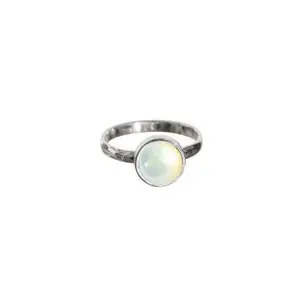 FV JEWELLERY La Stèle Mother Of Pearl Circle Ring - White
