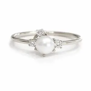 VICSTONENYC FINE JEWELRY Luna Akoya Pearl And Diamond Ring - White