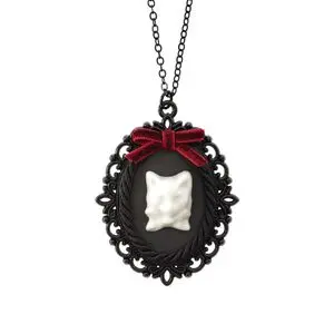 POPORCELAIN Porcelain Cat Cameo Pendant Necklace - Red/white/black