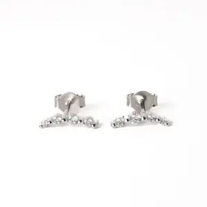 BELINDA JEWELZ Gemstone Ear Crawler Stud Earrings - Silver