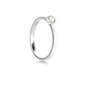 THE JEWELLERY STORE LONDON April Birthstone Stackable Ring With Crystal Gemstone - White/silver
