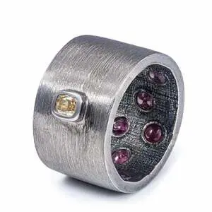 GERMAN KABIRSKI Intra Statement Ring With Diamond And Rubies